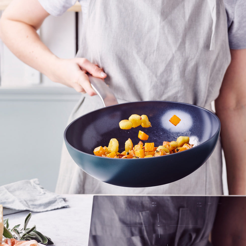 GreenPan Evolution Pine Green Wok 28cm Evolution – GreenPan NL